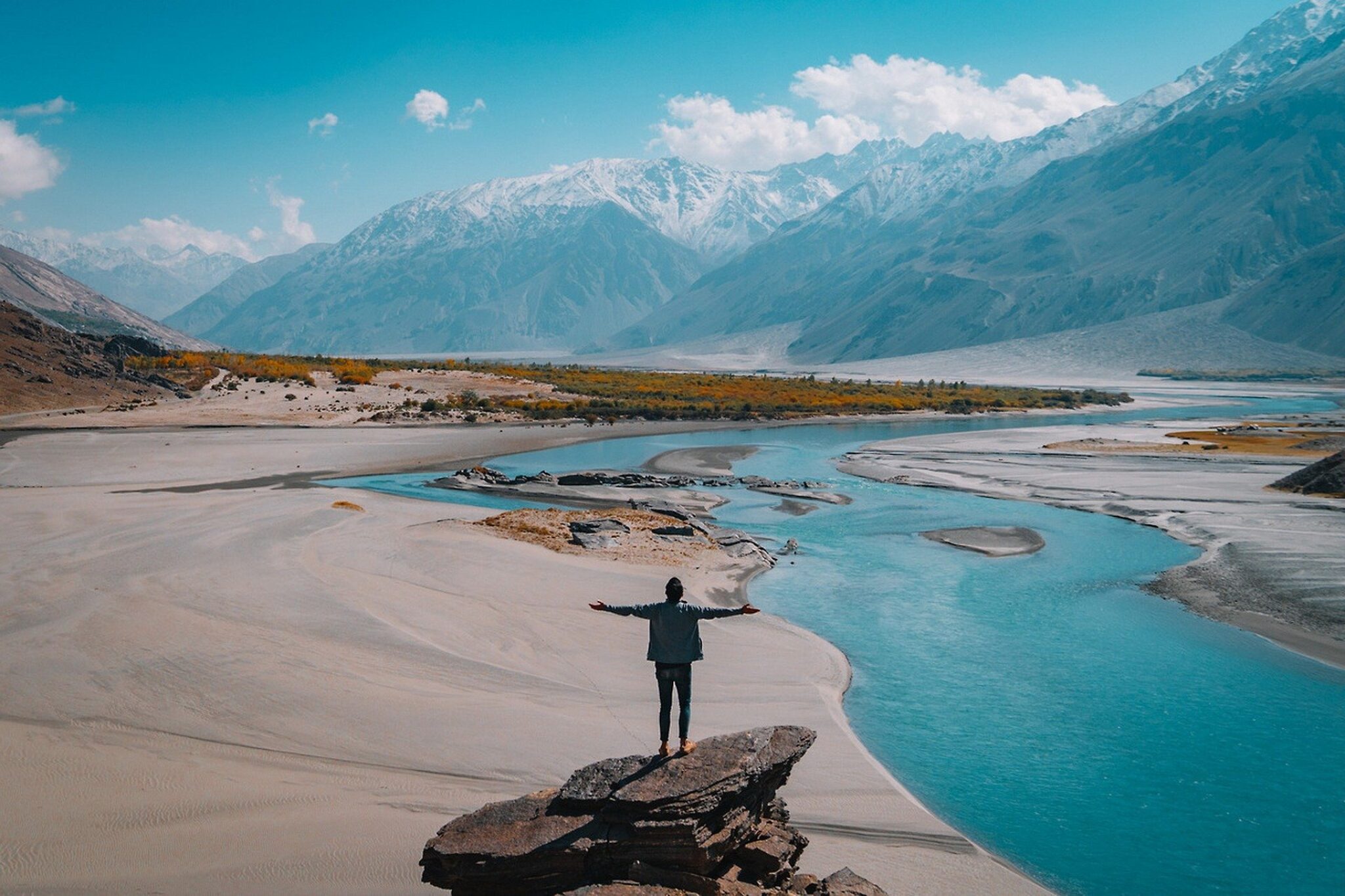 About Global Nomad Guide - GlobalNomad.Guide